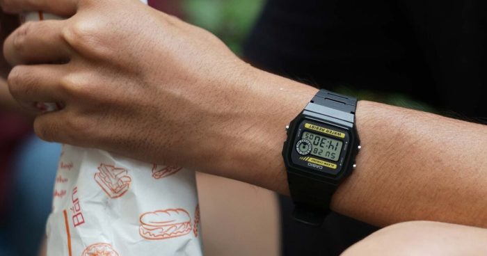 Đánh giá độ bền và thiết kế của đồng hồ Casio F-94W