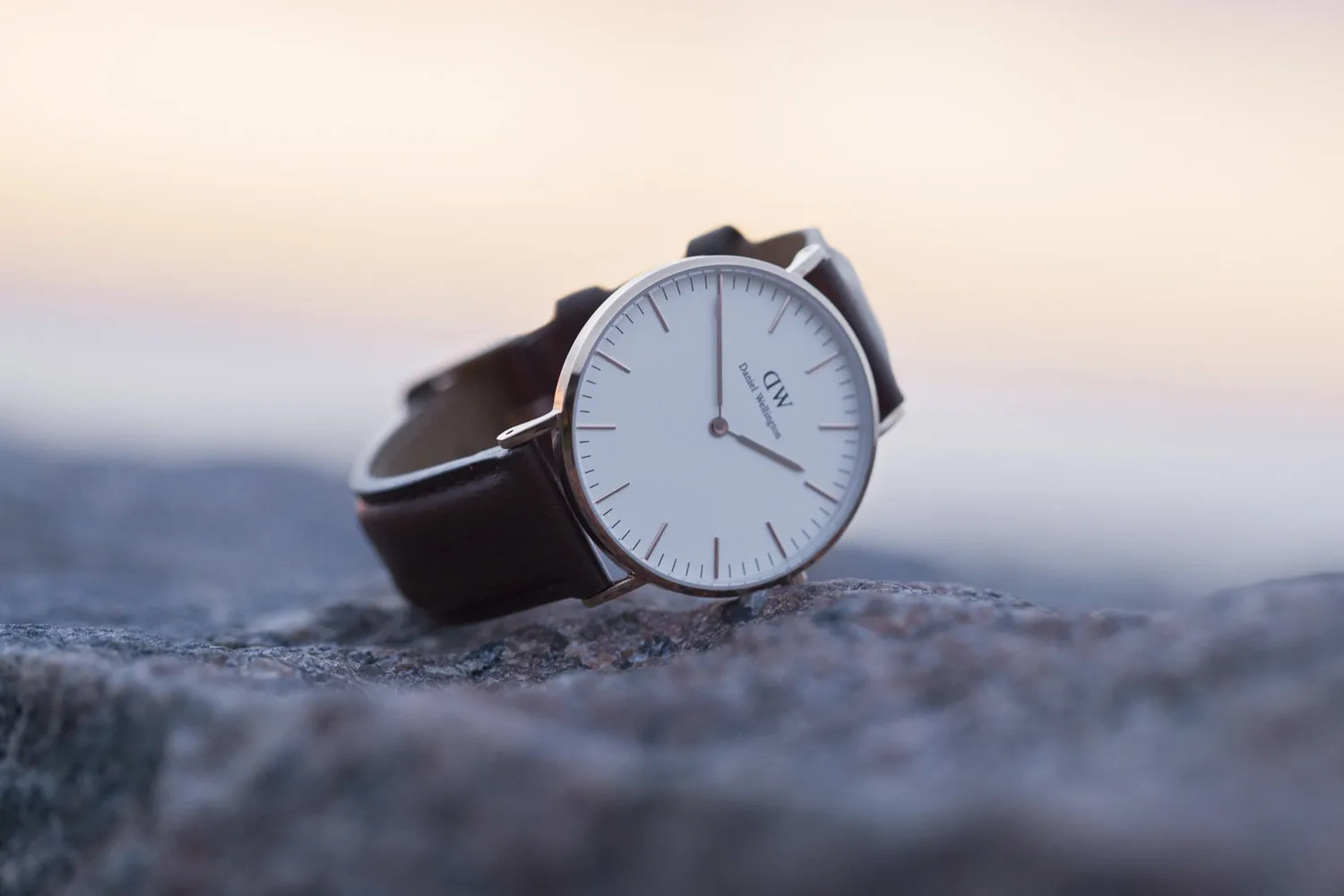 Đồng Hồ Daniel Wellington DW Classic Chính Hãng