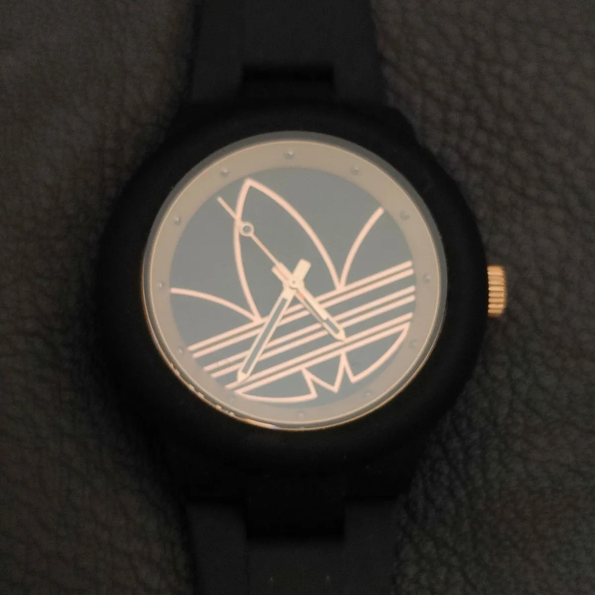 Đánh giá đồng hồ Adidas ADH 3086 dây cao su cực đẹp