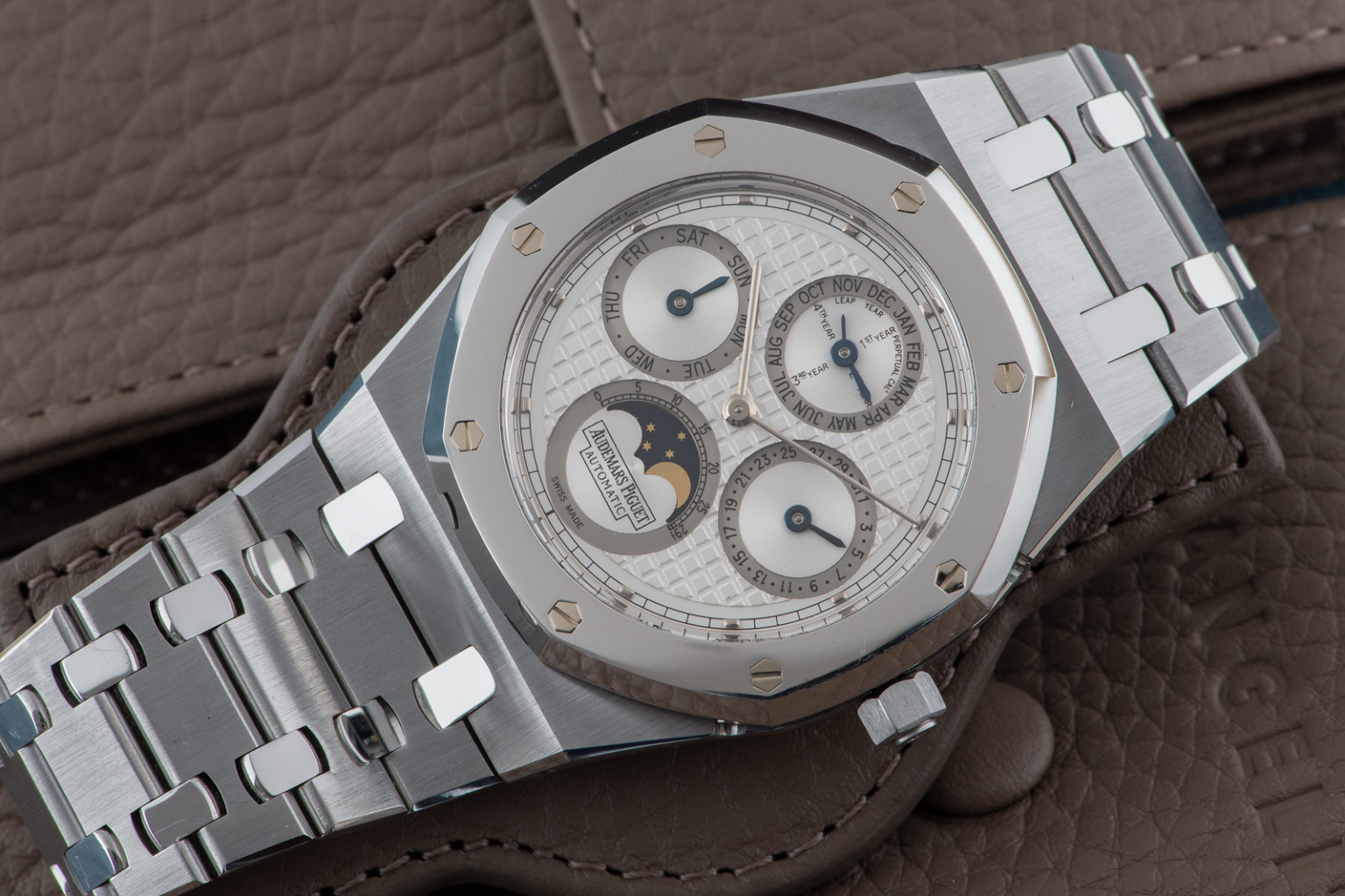 Thương hiệu đồng hồ Gérald Genta vẻ đẹp vượt thời gian